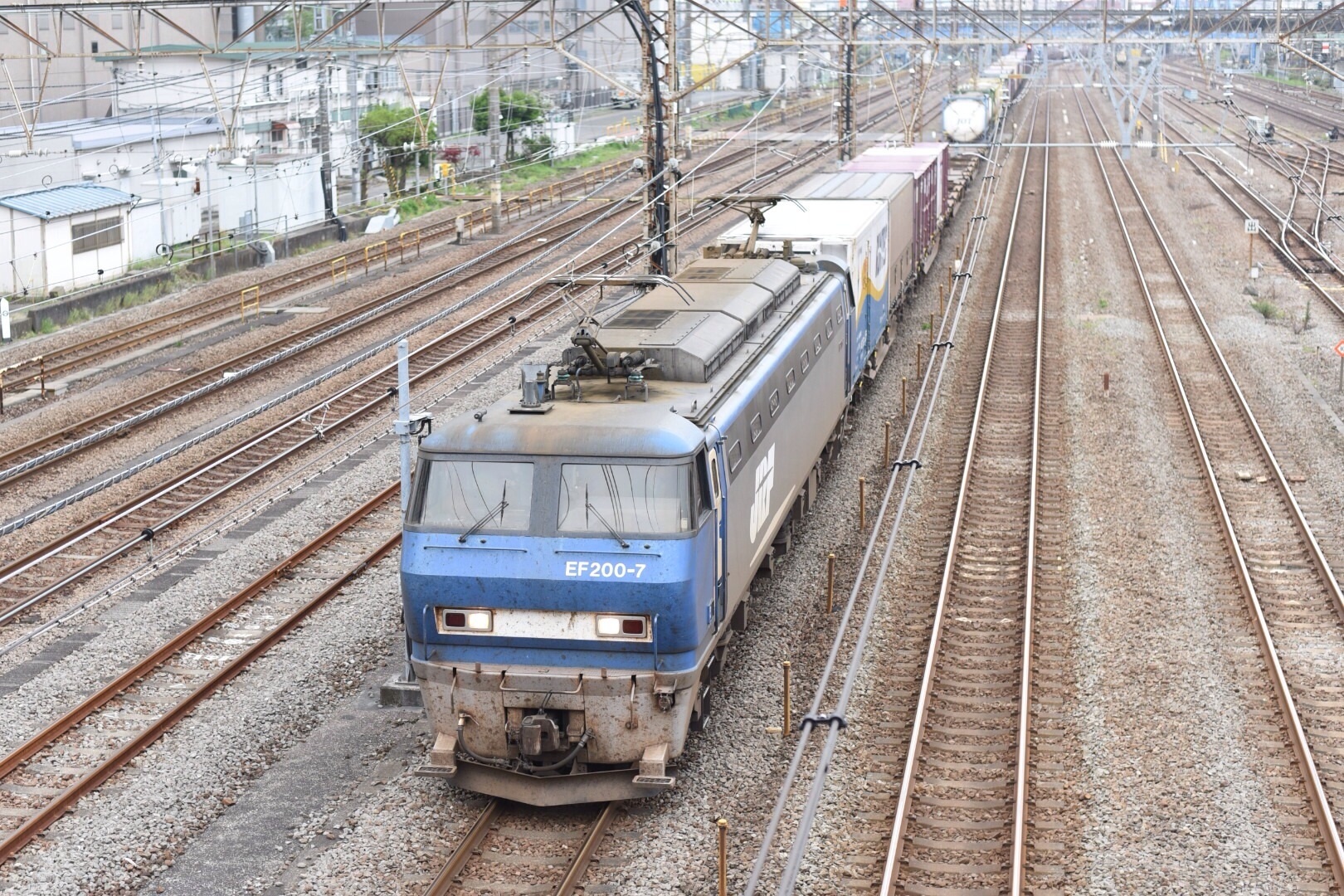 1066レ EF200-7: 鶴見付近貨物列車見たまま情報